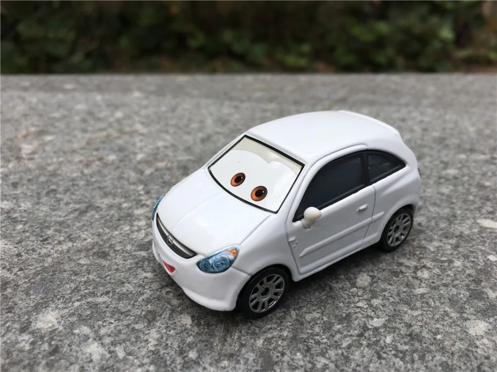 Disney Pixar Cars 1:55 Tom Tach Opel Metal raro Car nuevo Loose|Juguete ...
