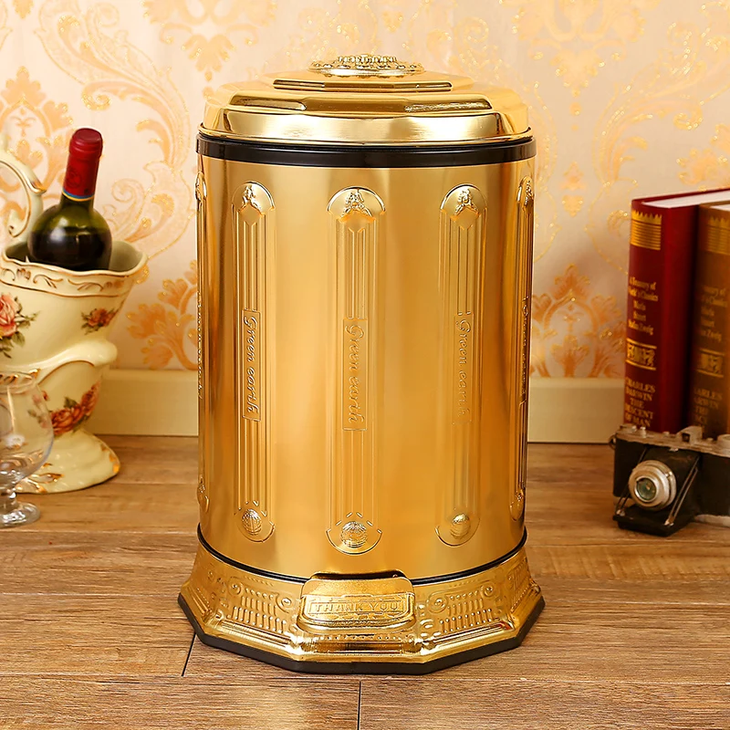 Metal Garbage Can With Lid