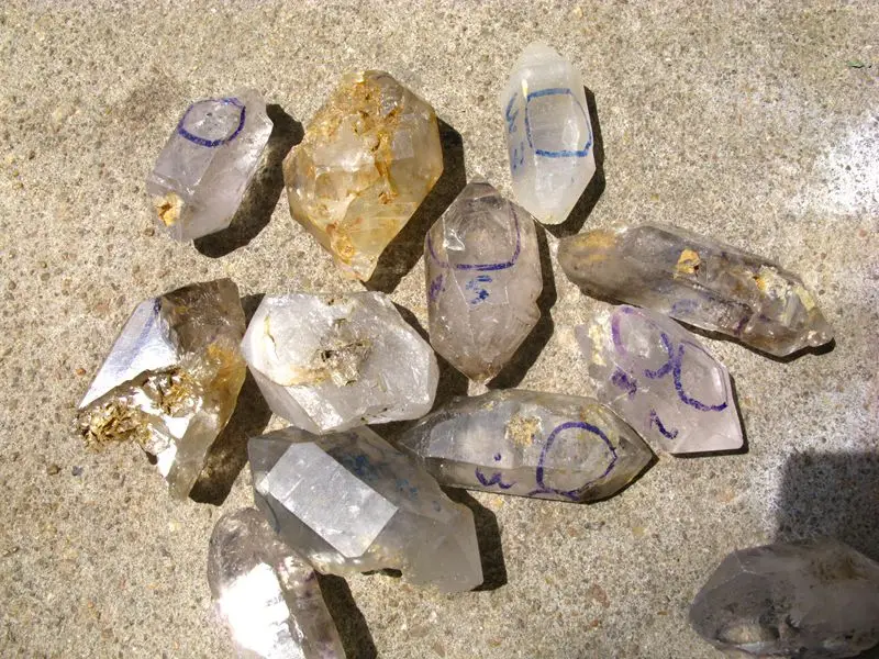 Home Décor Home & Living Natural Moving Water Bubble Quartz Crystal ...