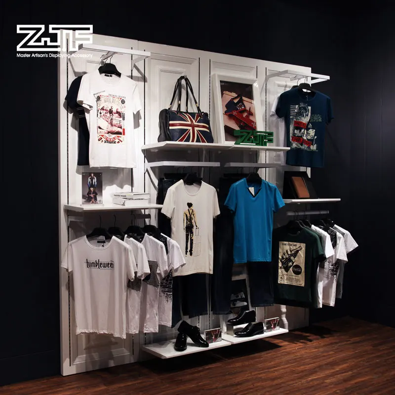 Tienda de ropa de alta calidad floor stand montado en la pared colgando ...