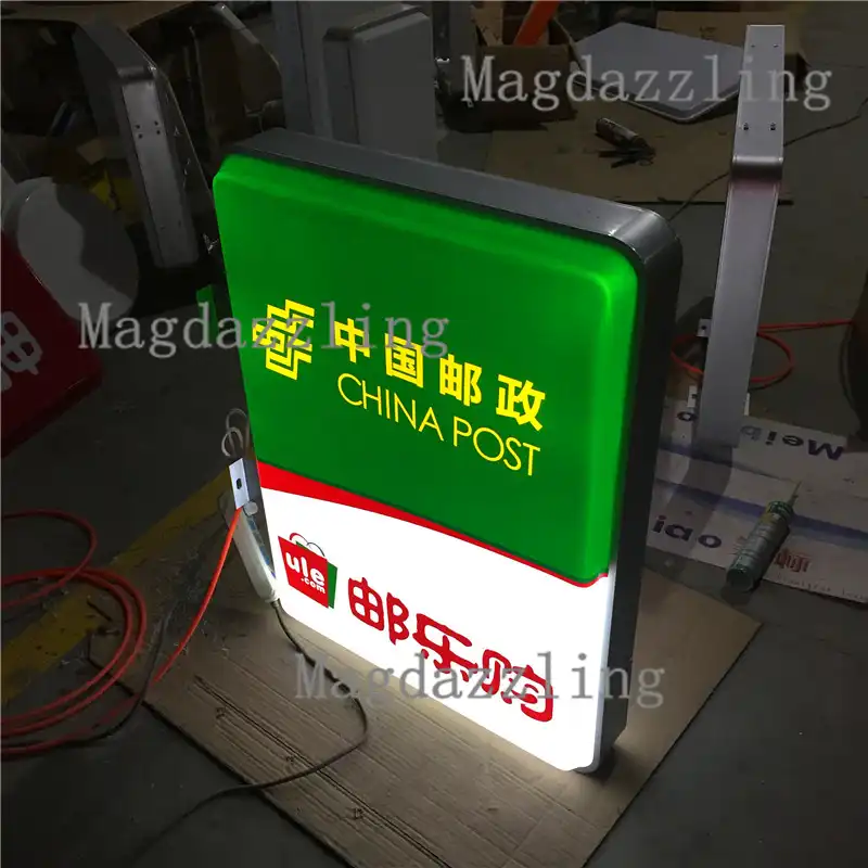 Caja de luz LED rectangular de doble cara para exteriores, señal LED ...