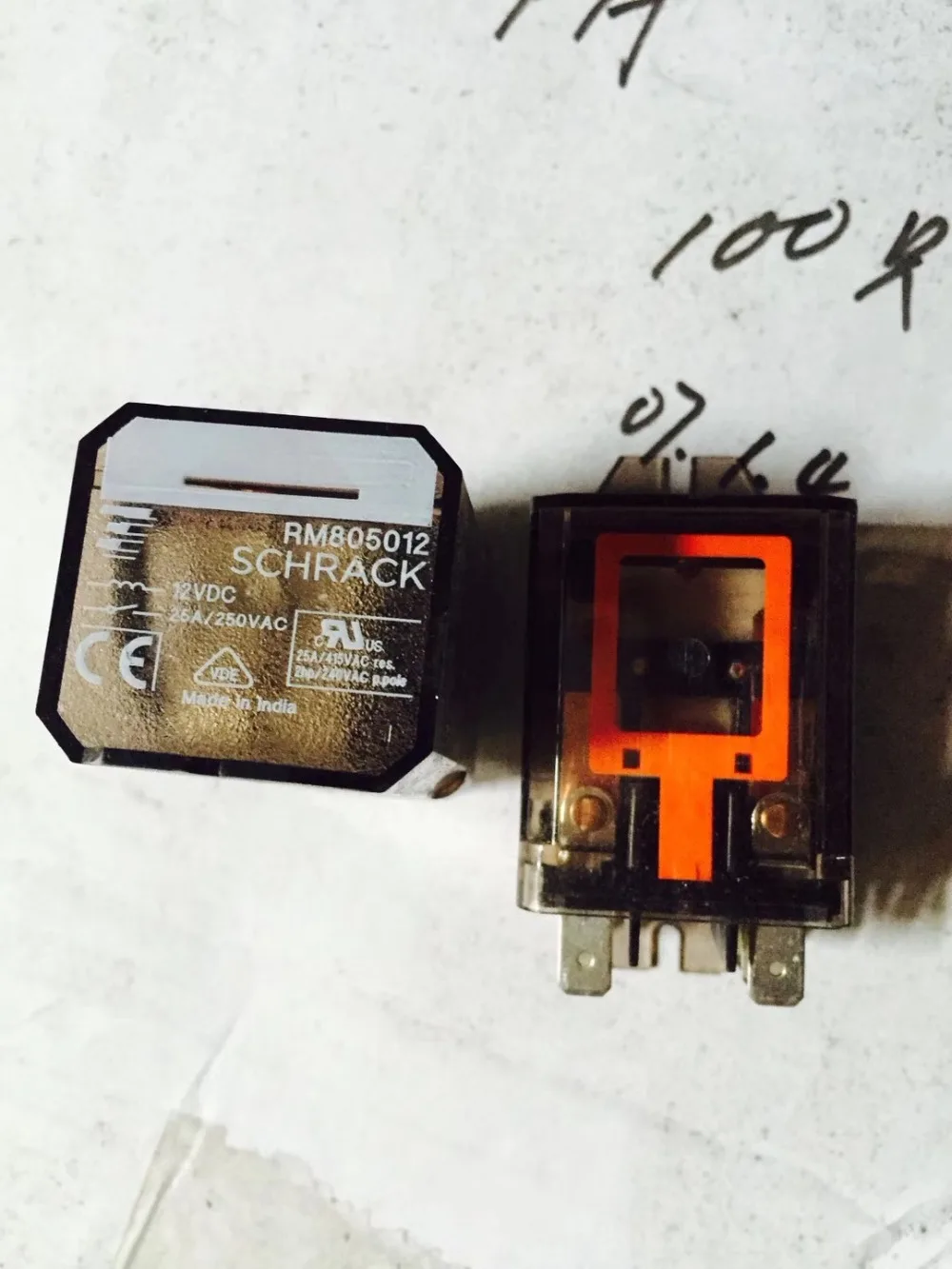 RM805012-Power-Relay-25A-250VAC-12VDC-8-Pins.jpg