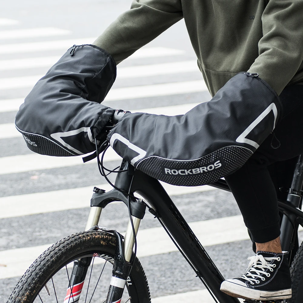 Biking hand gear : r/bikecommuting