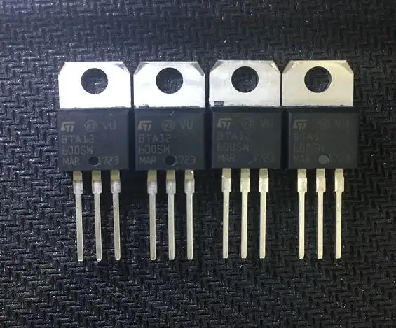 30 шт./лот BTA12 BTA12-600SW TO220