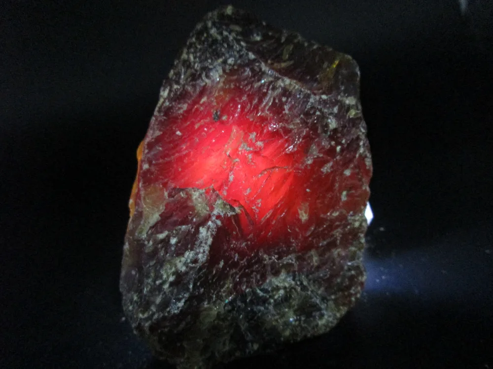 Natural-Red-Blood-Amber-Minerals-Stones-Perot-Blood-Crystal-Rock ...