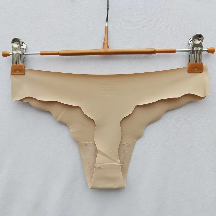 Врезались трусы - 84 фото