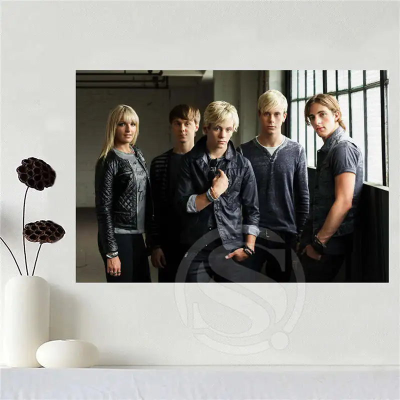 R5 Band Wallpaper