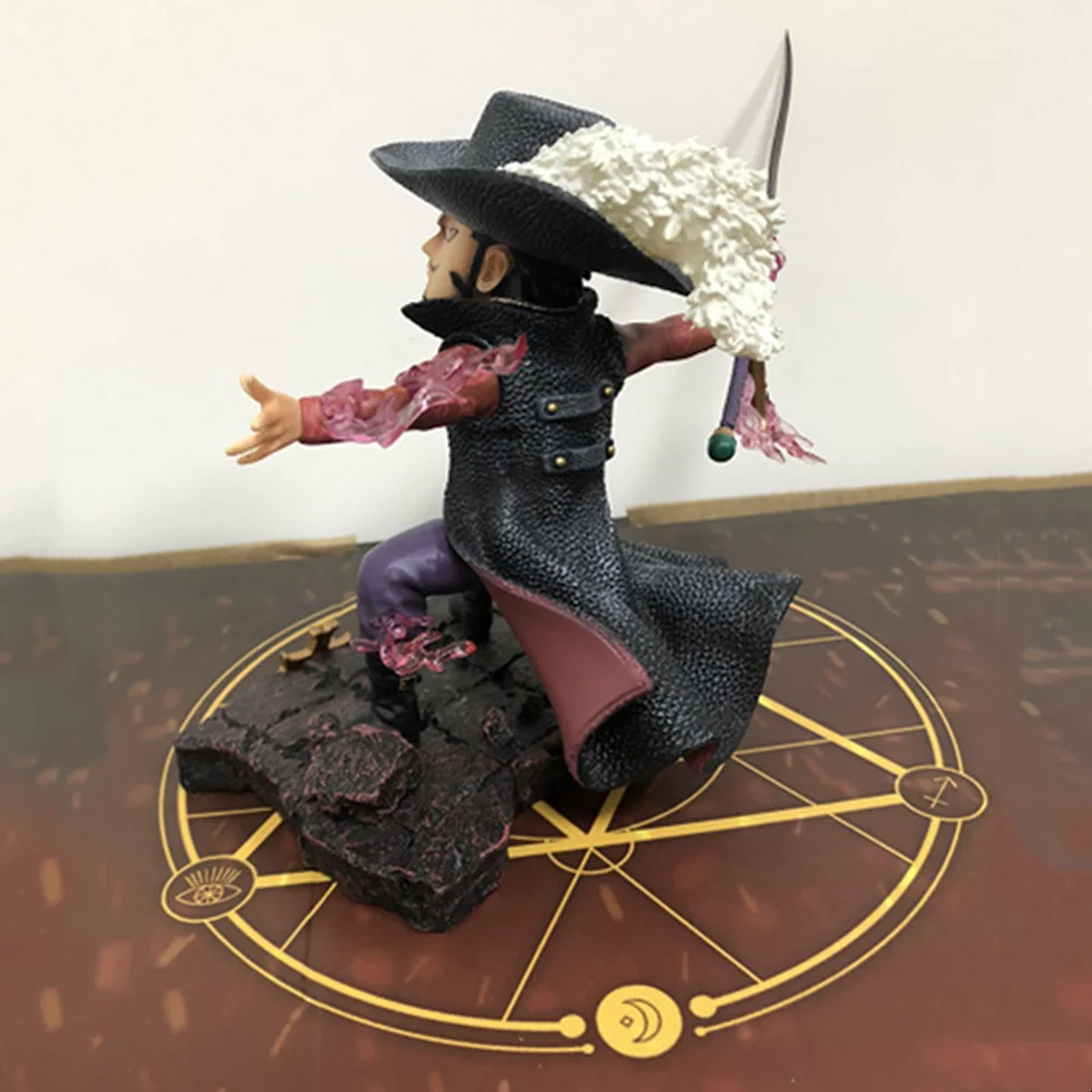 One Piece Toys Dracule Mihawk GK Anime Figure PVC Brinquedos Juguetes ...