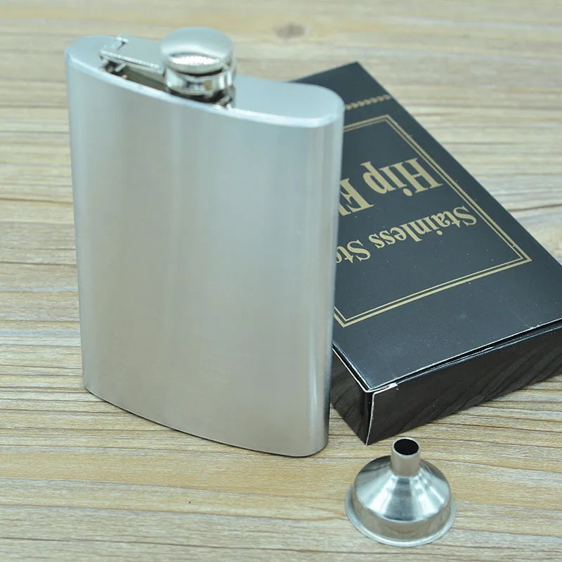 'Gentleman's Hardware' Hip Flask