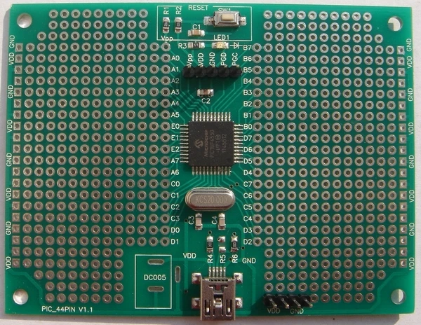 Pic-microcontroller-development-board-pic16f877a-i-p.jpg
