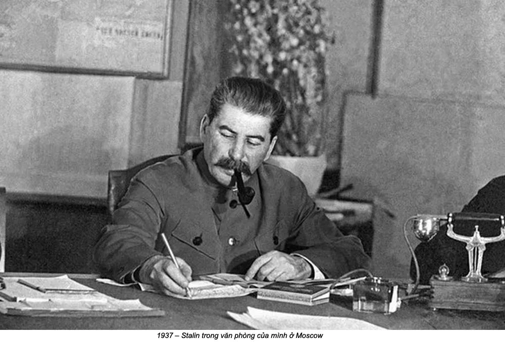 USSR Soviet Leader Joseph Stalin Smoke and Work Classic Canvas ...