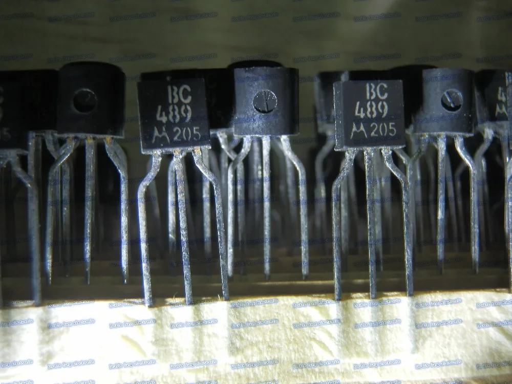 Free-Shipping-100PCS-lot-BC489-NPN-80V-0-5A-TO-92-Silicon-Transistors.jpg