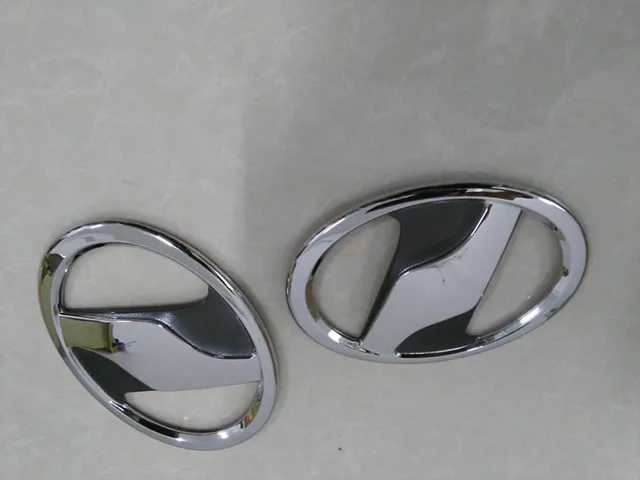 Toyota Vitz Logo