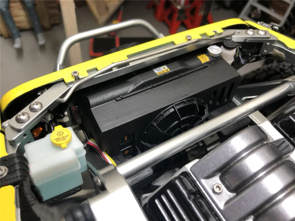 1PC FANT JKMAX Wrangler Simulated Wiper Pot Mini Water Tank Engine ...