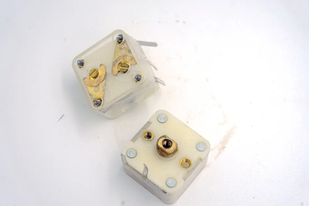 Variable Capacitor Pin Configuration