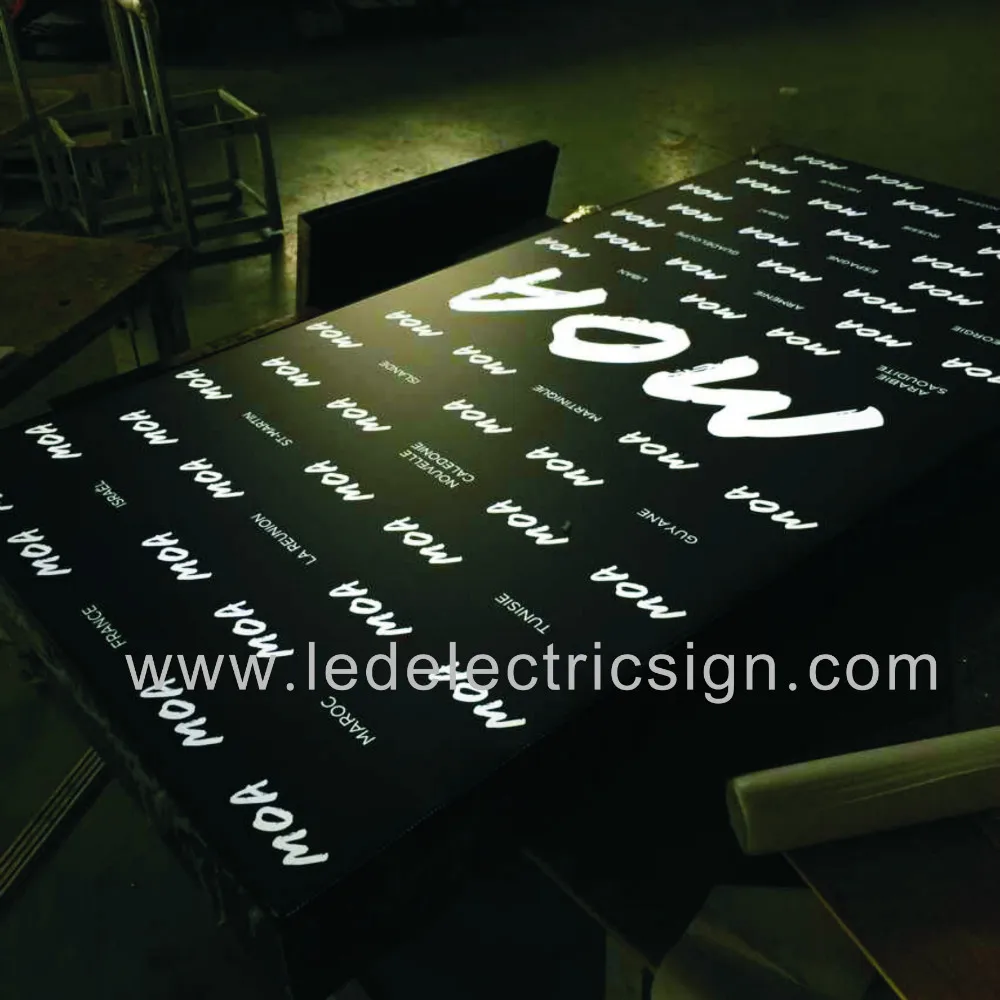 Outdoor Waterproof Advertising LED Light Box for Pavement Stand ...