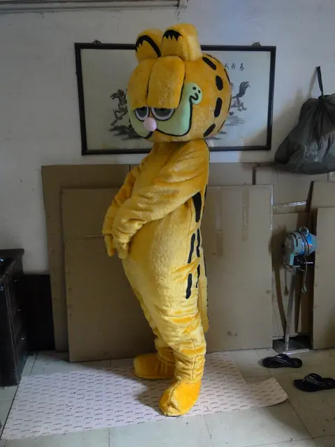High quality long fur Garfield mascot costume Garfield Garfield mascot ...