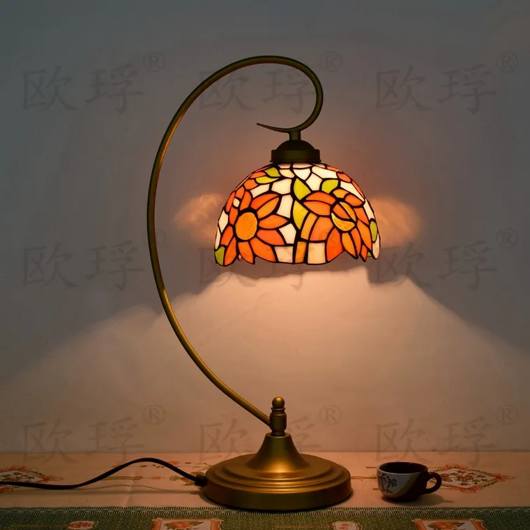 10 Inch Flesh Country Flowers Tiffany Table Lamp Country Style Stained ...