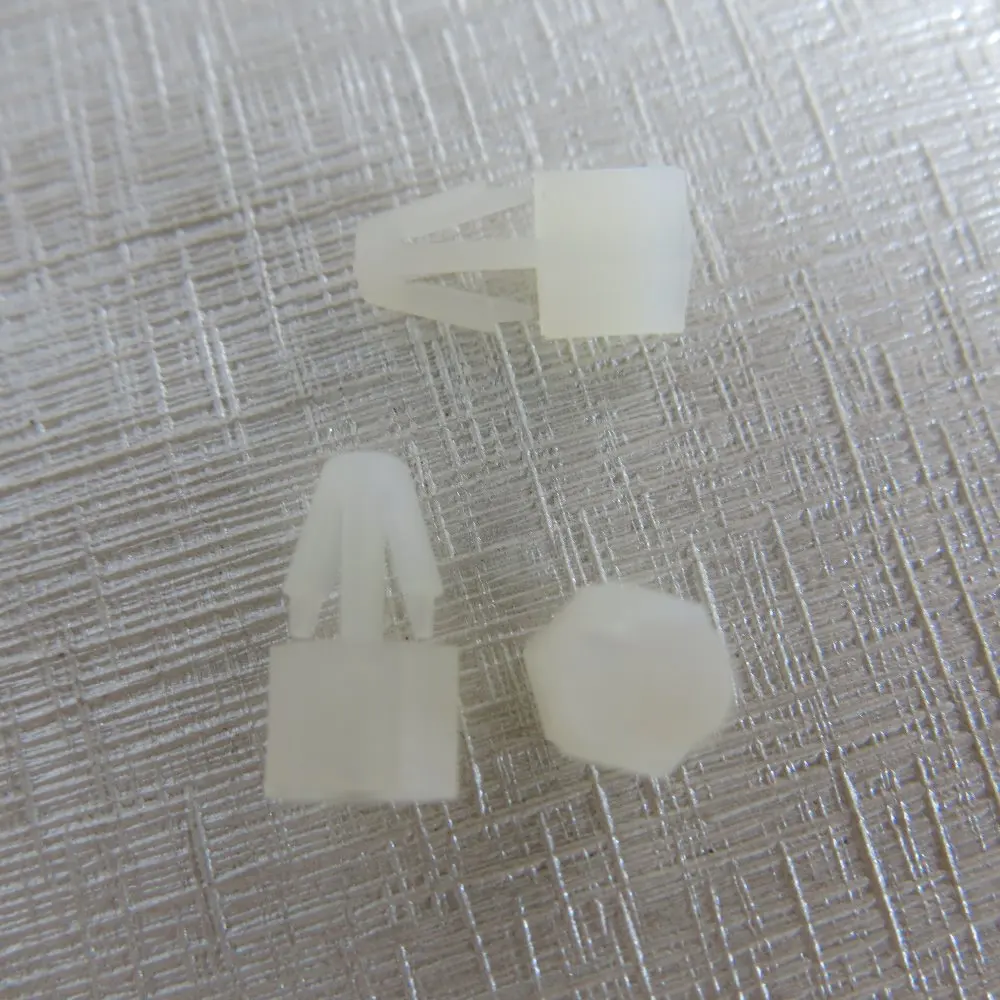 100pcs 4mm Hole Dia M3x10mm Hexagonal Threaded Nylon Plastic Spacers