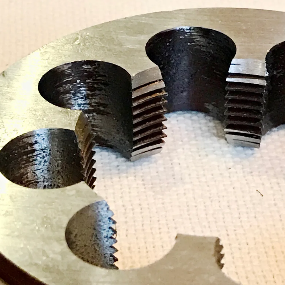 Cost sale 1PC left hand 9Sicr steel made manual die M42*1.5/2.0/3.0/4 ...