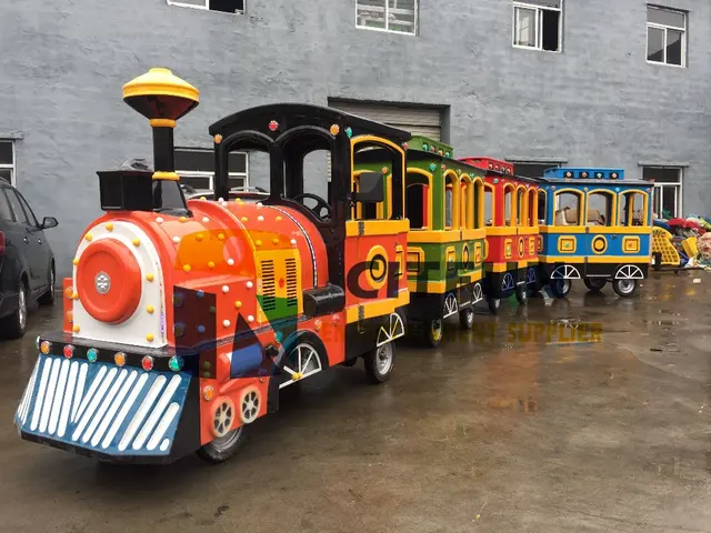 Popular Trackless Train ride for children amusement park, tourist train ...