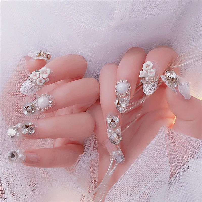 24pcs Wedding Fake Nails Oval Short Artificial Nail Tips Diamond