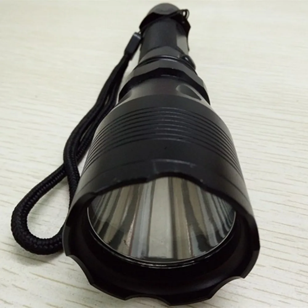 XPL-20-Strong-light-flashlight.jpg
