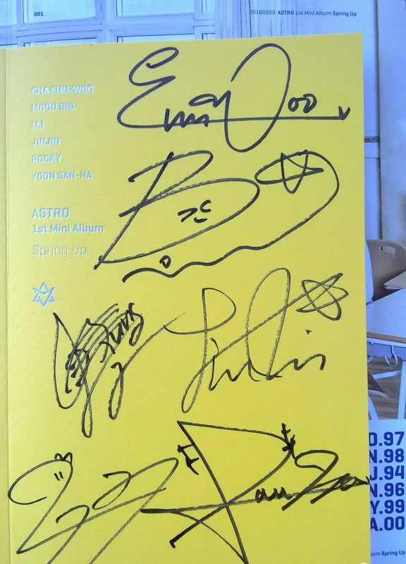 Autographed Signed Mini1st Album Ing Pages Gifts Money Type - AliExpress