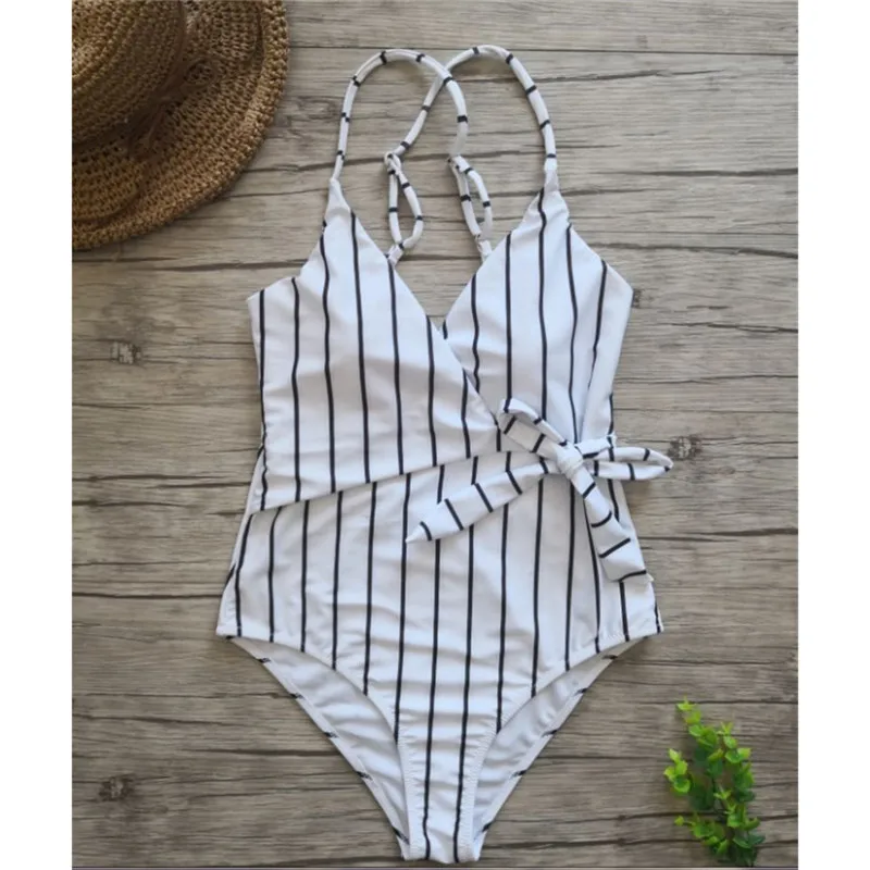 2018 Sexy One Pieces Swimwear Female Striped Bikini Push Up Padded