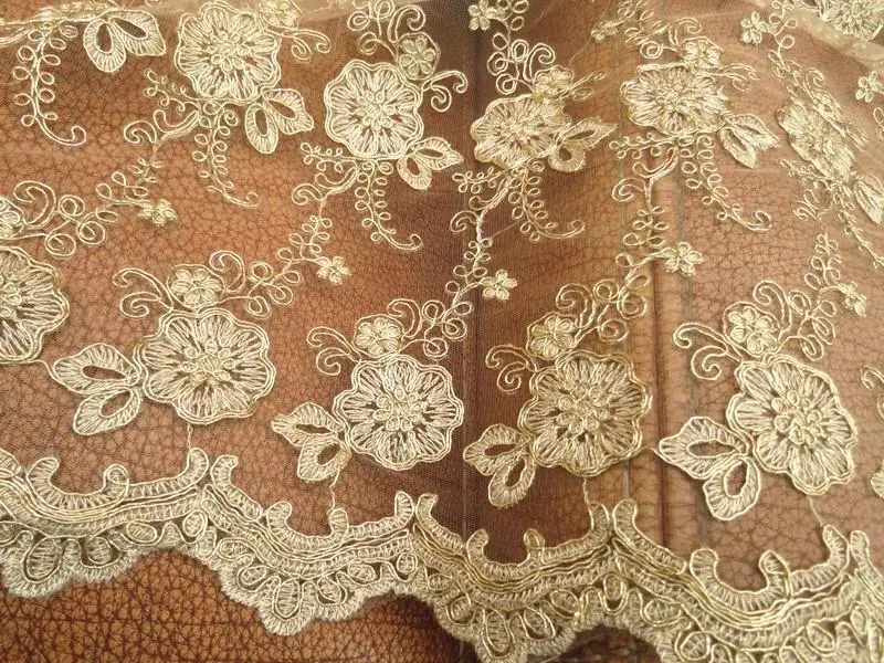 2 yarda 120 cm tela de encaje dorado para la boda vestidos cordón ...