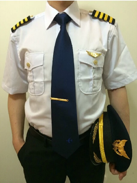Luchtvaartmaatschappijen uniform piloot uniform vertonen een hoge ...