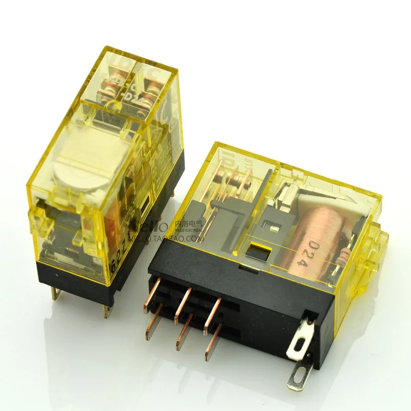 SA-Japan-and-the-spring-IDEC-relays-indicator-type-8A-RJ2S-CL-D24-DC24V ...