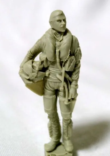 132 Scale Modern European Pilot Miniatures Resin Model Kit Figure Free Shipping In Model