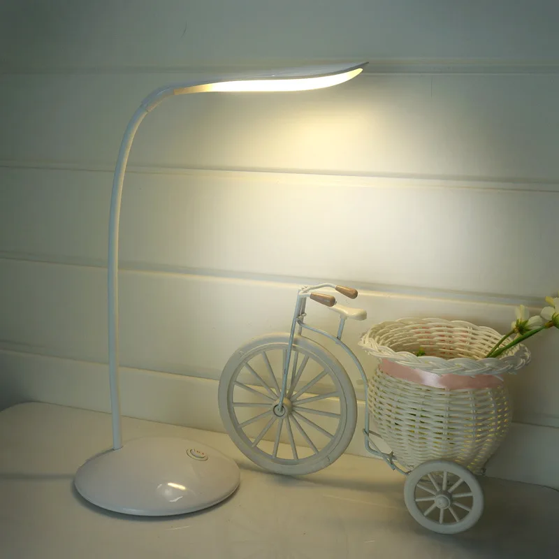 Simple-modern-table-lamp-decorative-bedroom-bedside-lamp-fashion-cute ...