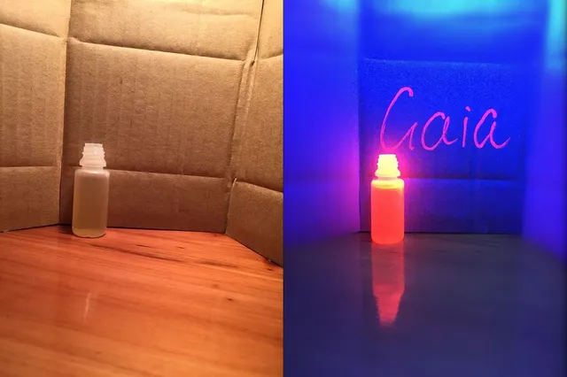 Red/Blue Transparent UV Reactive Blacklight Paint, invisible Under ...