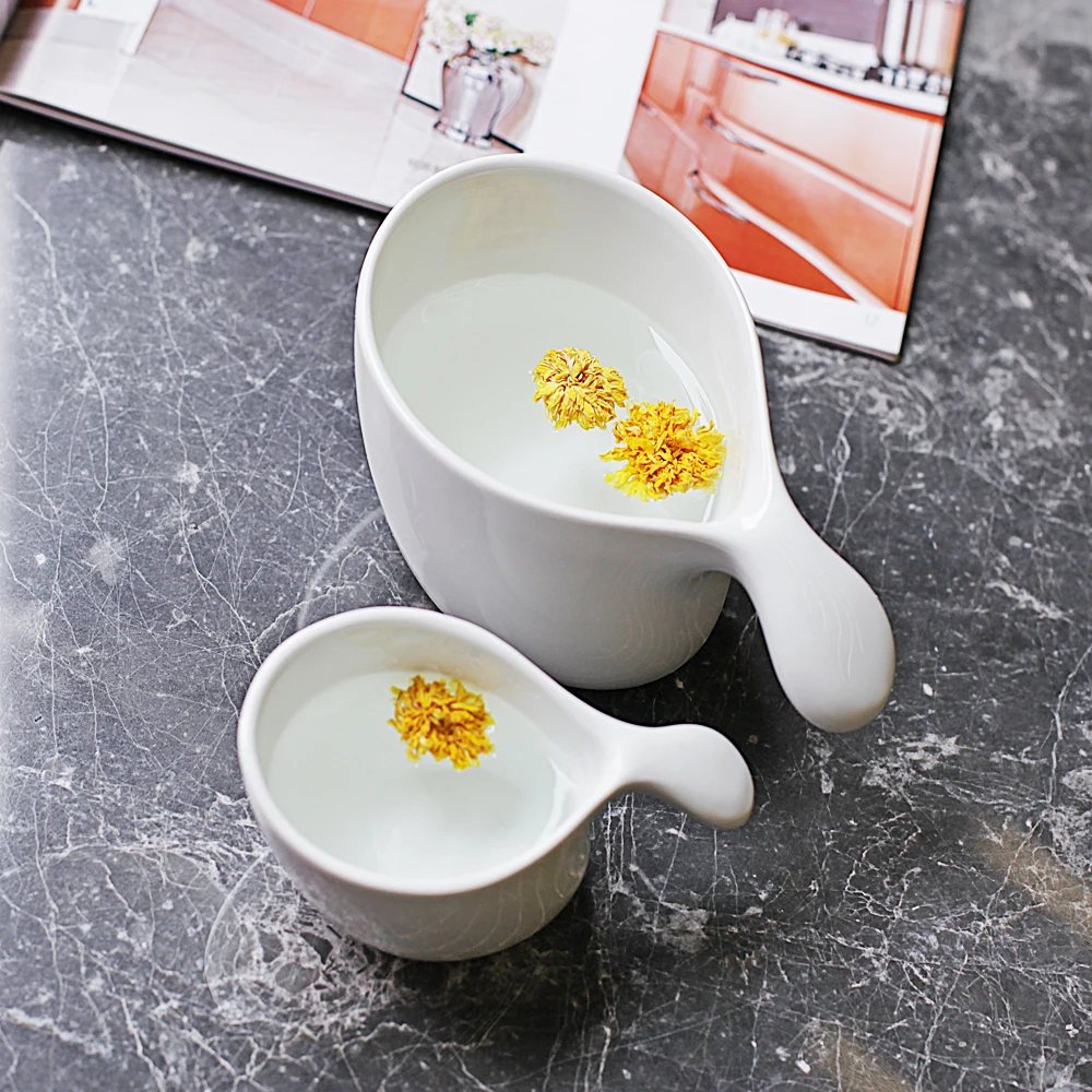 2 개 창조적 수제 뱃 바닥에 괸 물을 퍼내는 모양 커피 차 컵 세라믹 귀여운 도자기 우유 잔 사무실 음료 도구 가족 커플 컵tool Shovelmug Colortool