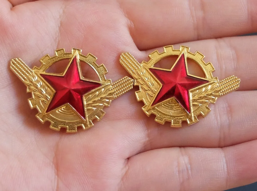 2PCS, Russia, the Soviet red star medal, the army logo badge neckties ...
