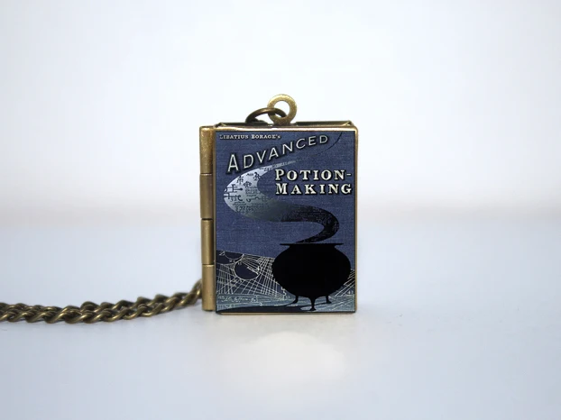 Advanced Potion Making Book Cover