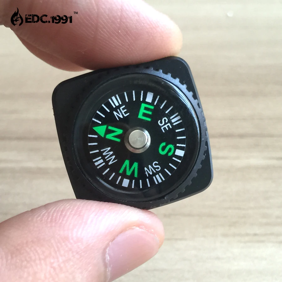 5pcs Pocket Mini Camping Hiking Compasses Lightweight Outdoor Travel