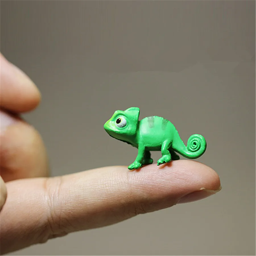 60pcs lot 3cm New Style Tangled Figure Toys Chameleon Pascal Green