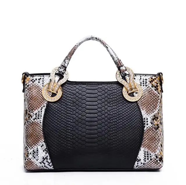 Top 10 Purse Brands 2022 List Of All Time | semashow.com