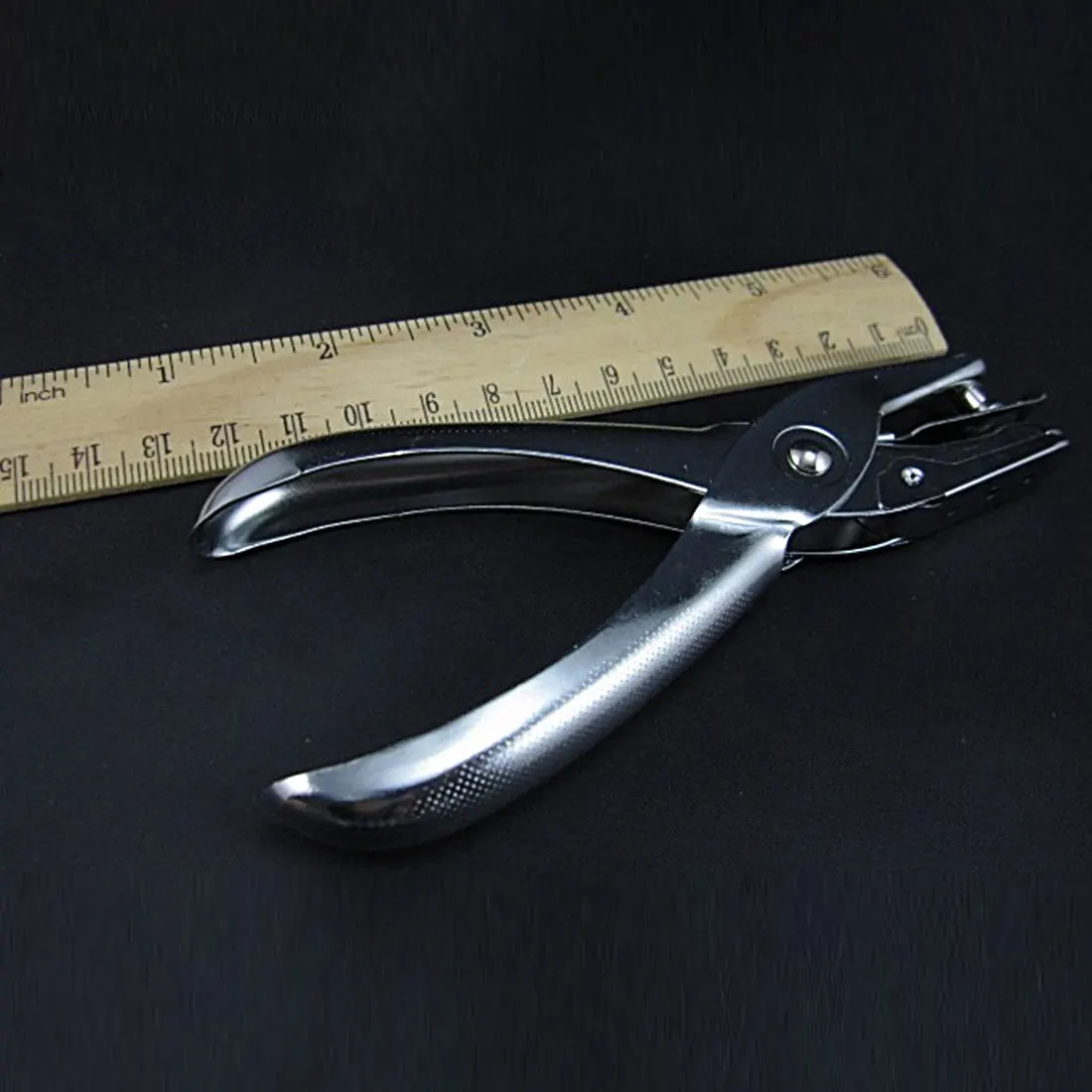 Creative Paper Manual Punch Hand Holding Single Hole Puncher Binder creative-paper-manual-punch-hand-holding-single-hole-puncher-binder