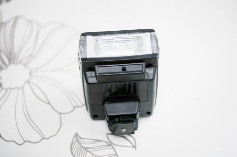 Flash Speedlite Universal Para Canon, Nikon, Olympus, Pentax, Fujifilm ...