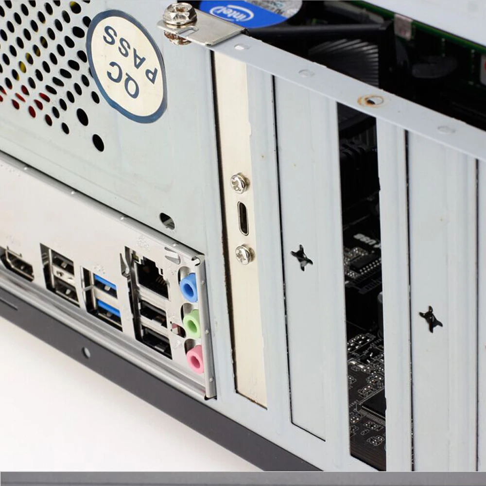 Screwless PCI Covers - Power Supplies - Linus Tech Tips