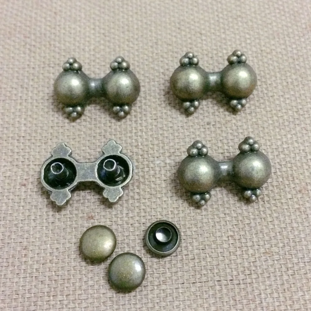 New-50PCS-18X13MM-Antique-Brass-Dog-Bone-Rivet-Punk-Spike-Bone-Studs ...