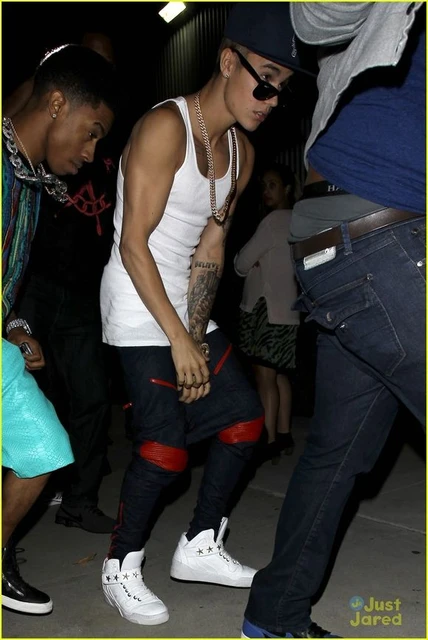 Baggy Pants Justin Bieber