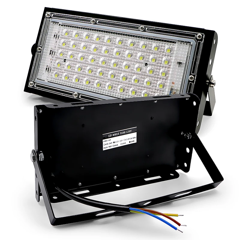 Holofote Led Para Ambientes Externos, 50w, Potência Perfeita 220v, 240v ...