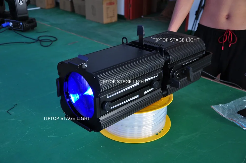 RGBW Led Profile Light | Tiptoplight