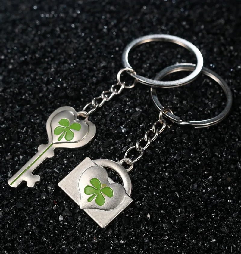 Green Vintage Four Leaf Keychain Luckily Key Ring Couple Jewelry LRQ250 ...
