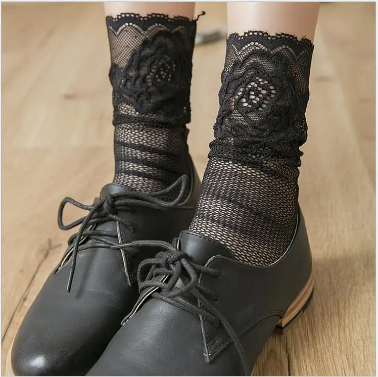 Summer new solid color thin mesh hollow flowers ladies pile socks retro ...